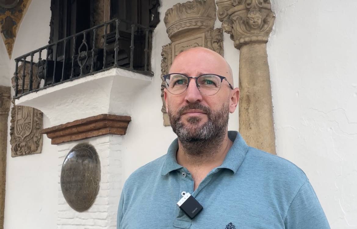 David Becerra completa la restauración del Templete de la Virgen de los ...